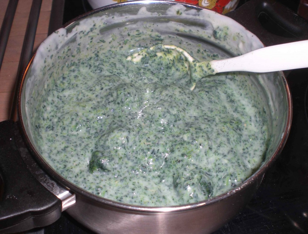 Kogt hamburgerryg med grønlangkål - dejlig vinterret